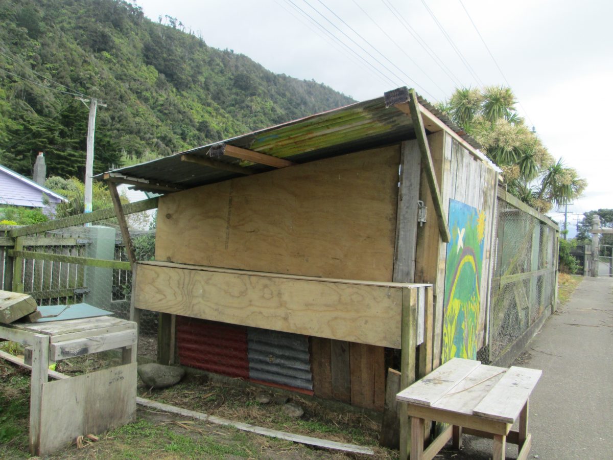 Enviroschools | Students Design and Build a New Sustainable Whare Heihei!