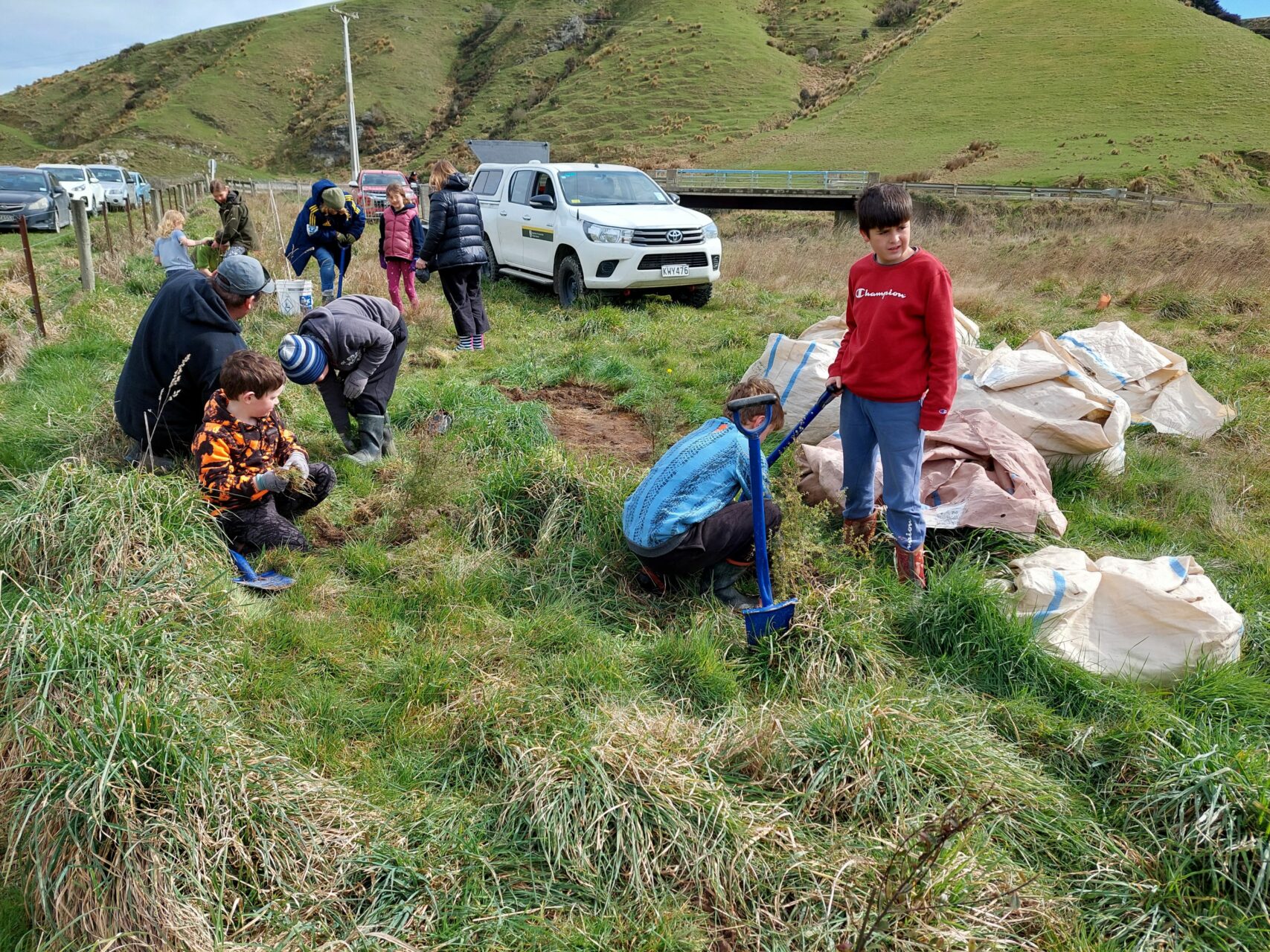 Enviroschools | Contributing to tributary restoration – Waitahuna ...