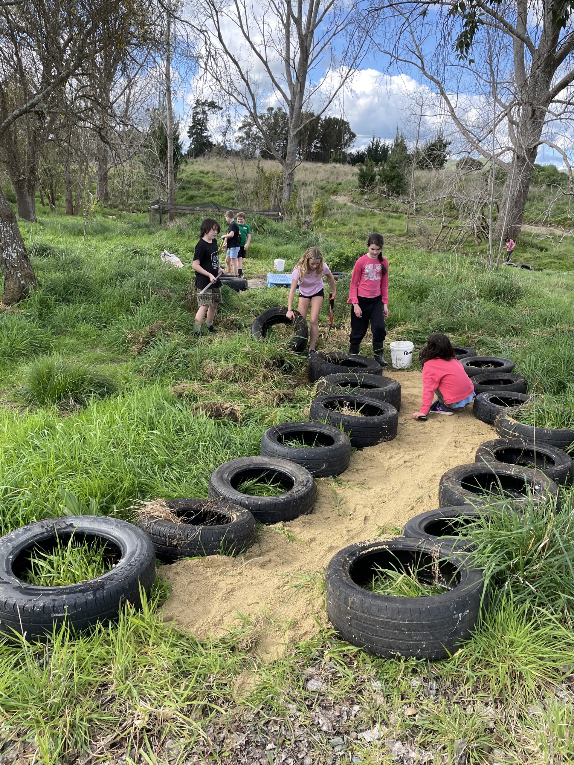 Enviroschools | Budding beekeepers taste sweet success