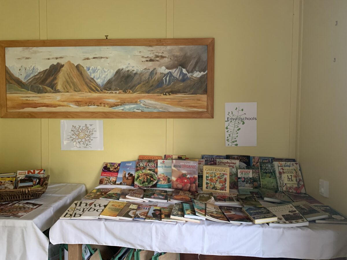 Enviroschools | Sustainable kai hui provides brain food for Kaiako